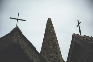Rebecca & Mark’s Wedding at St Enodoc’s Church, Trebetherick | Alan Law ...