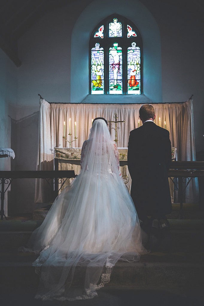 Rebecca & Mark’s Wedding at St Enodoc’s Church, Trebetherick | Alan Law ...